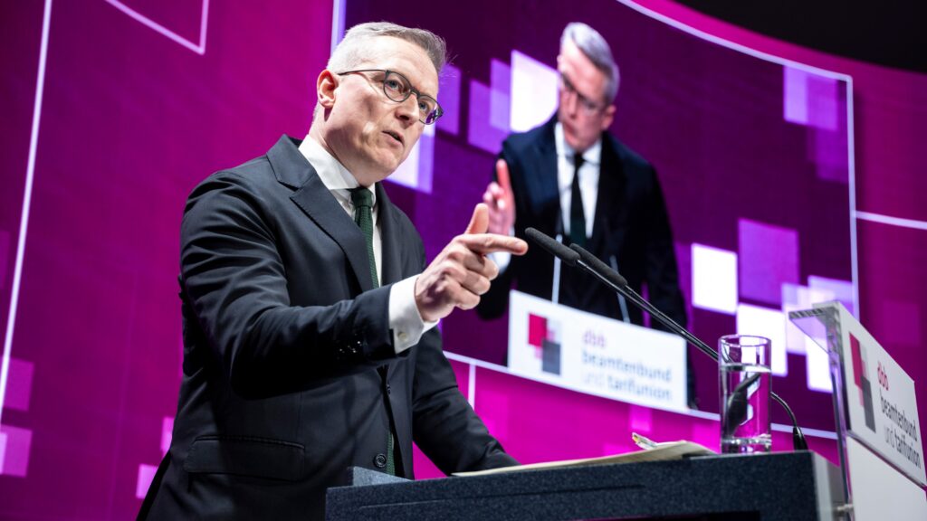 Handlungsfähigkeit des Staates im Mittelpunkt - BDZ, Deutsche Zoll- und ...