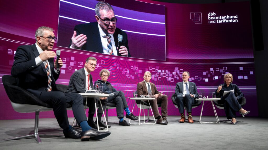 Handlungsfähigkeit des Staates im Mittelpunkt - BDZ, Deutsche Zoll- und ...