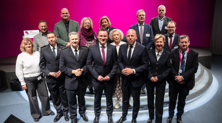 dbb Jahrestagung 2026 - letztmalig in Köln - BDZ, Deutsche Zoll- und ...